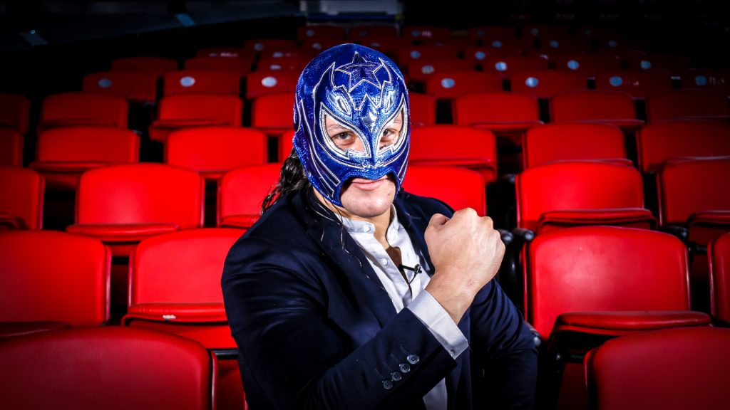 100 PREGUNTAS EN 5 MINUTOS CON... STAR JR. - CMLL ::: La Mejor Lucha Libre del Mundo