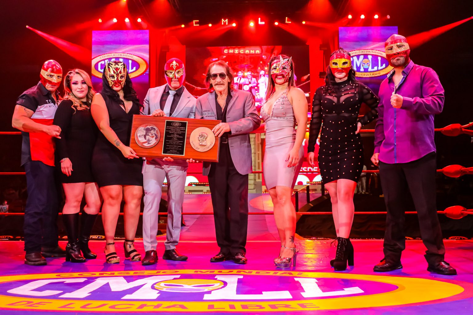 HOMENAJE A DOS LEYENDAS - CMLL ::: La Mejor Lucha Libre del Mundo